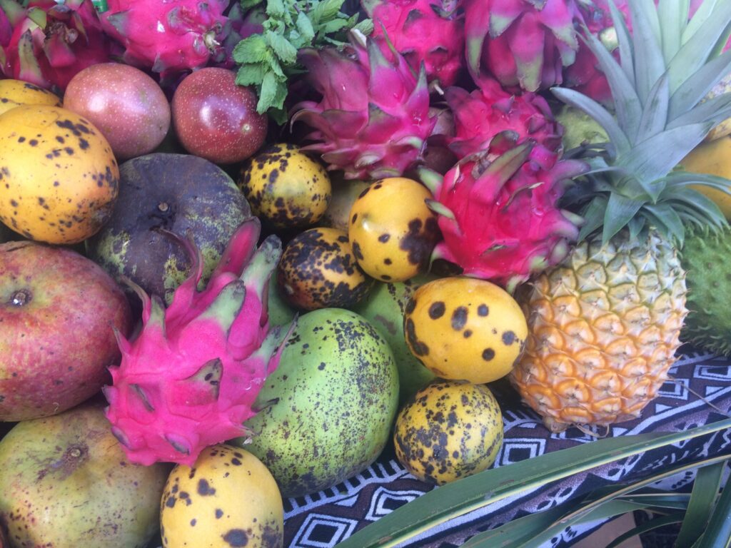 A Day In Paradise On Rarotonga, Cook Islands - SittingUnderAPalmTree